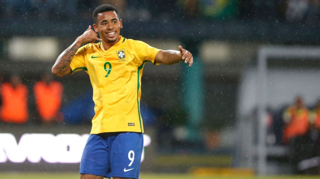 4 Years Ago, He Was Painting The Streets For World Cup, Now He's A ...